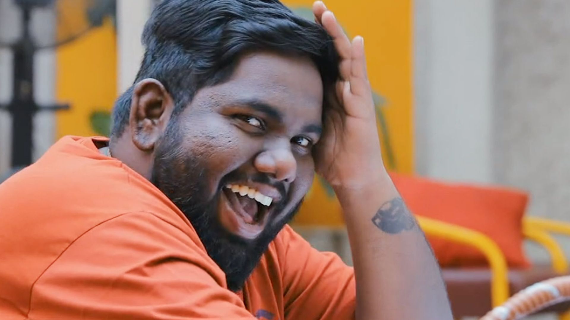 Watch hey-krishna only on Watcho