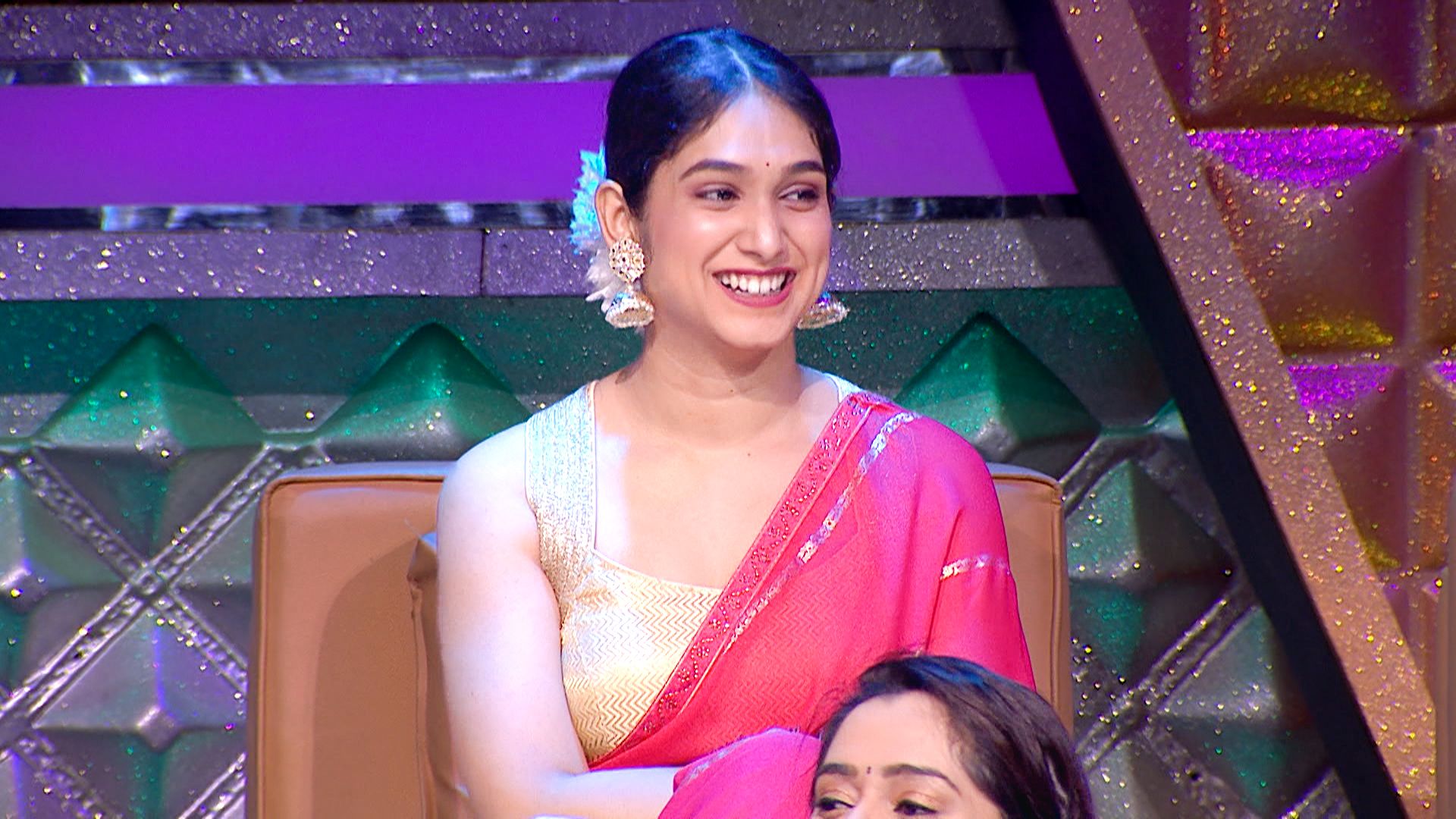 Stream maharashtrachi-hasya-jatra-hasyacha-triple-dose Online | Watcho