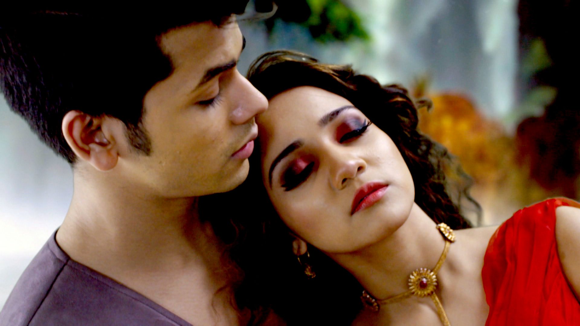 Watch aladdin only on Watcho