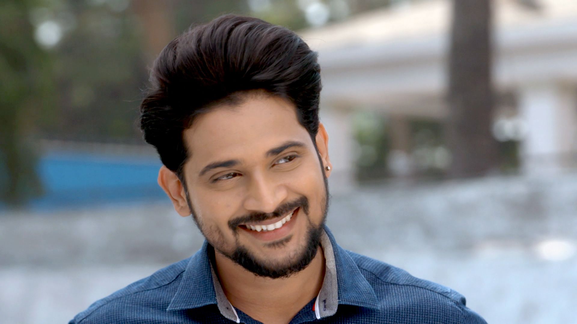 Watch kharach-ticha-kaay-chukla only on Watcho