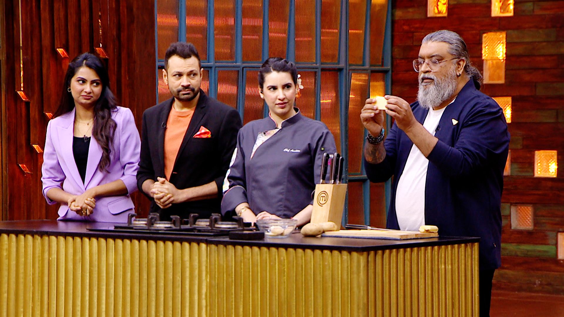 Watch masterchef-india-tamil only on Watcho