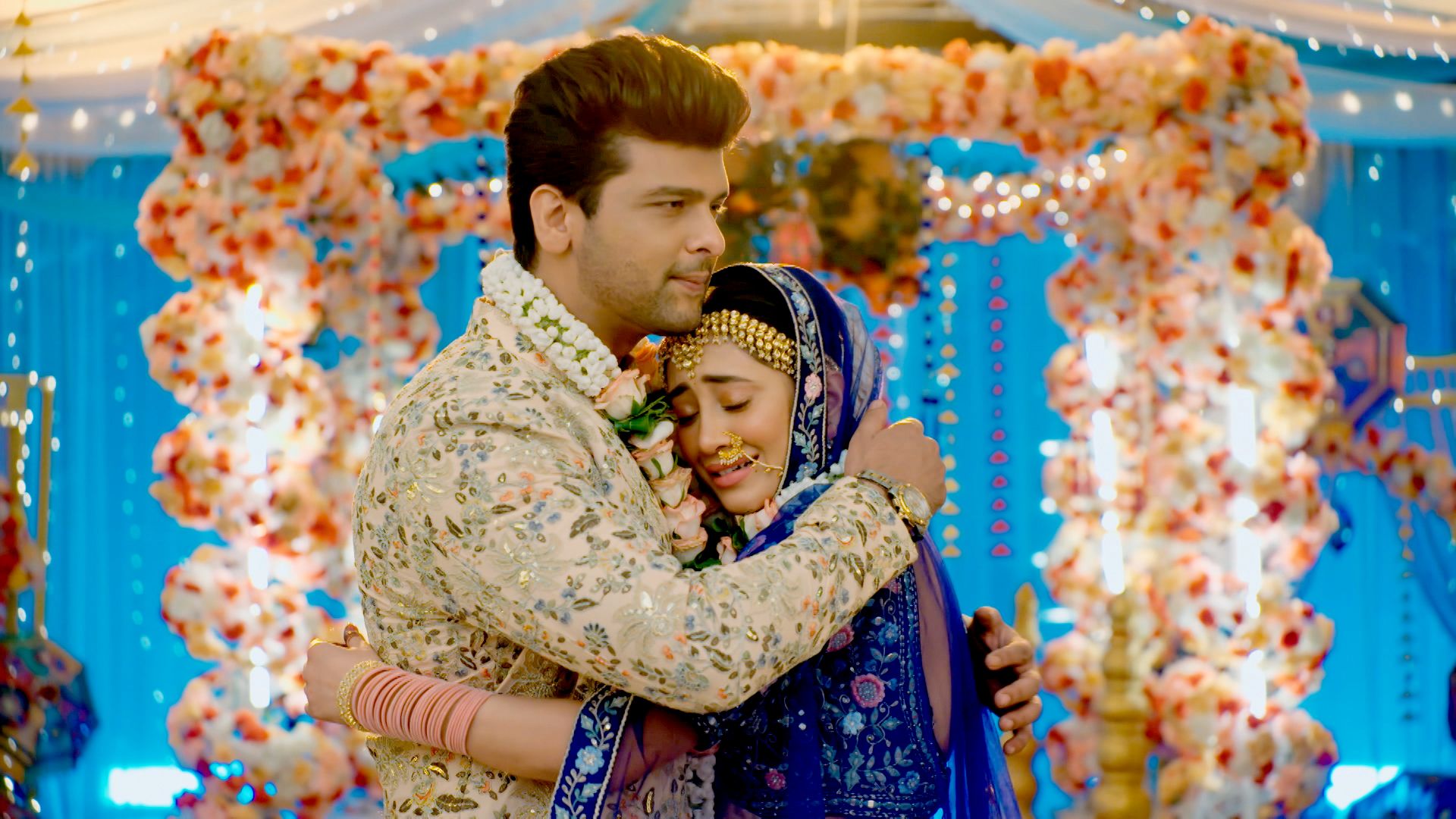 Watch barsaatein-mausam-pyaar-kaa only on Watcho